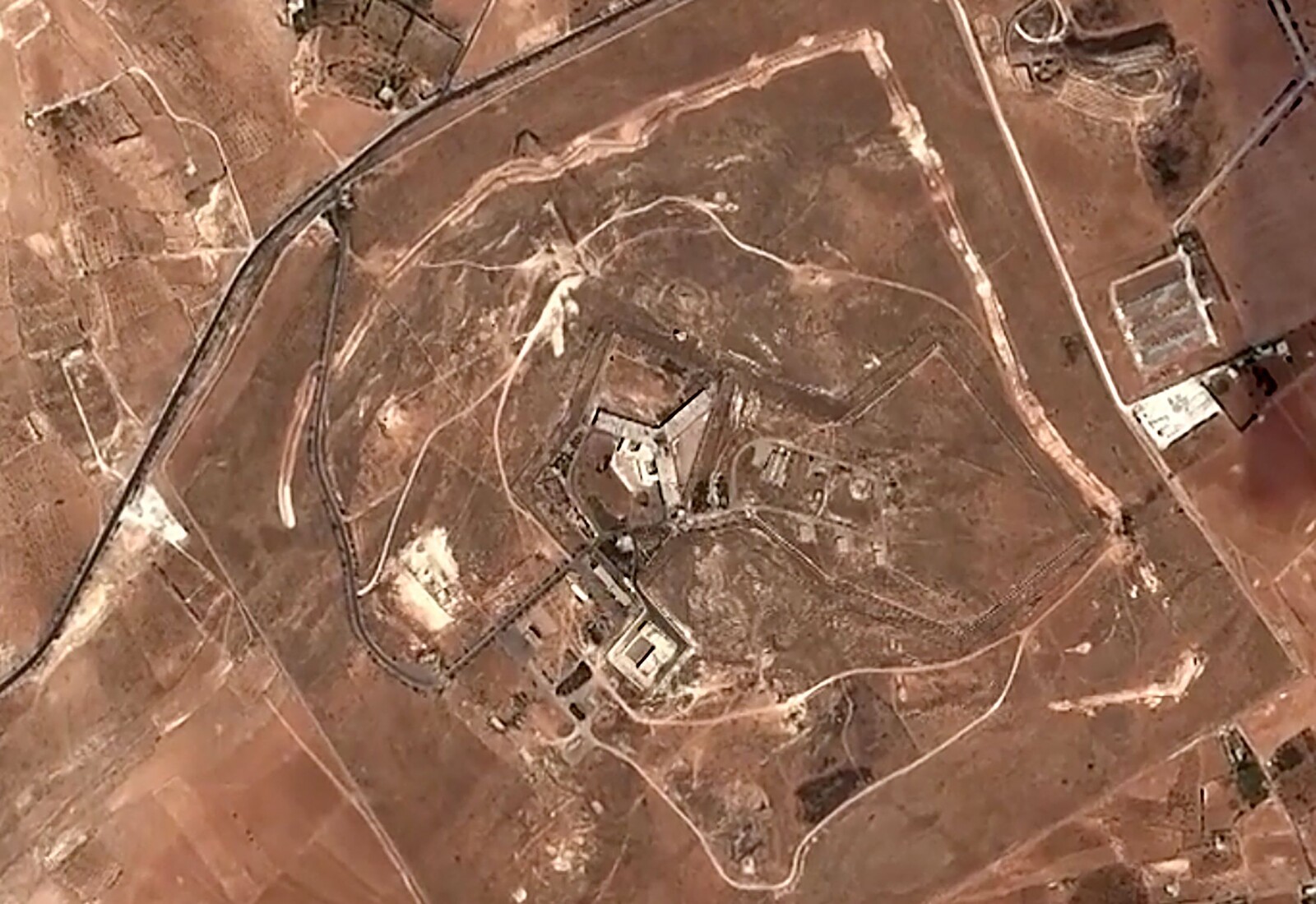 Alarm: Thousands trapped in the regime's torture prison | Sweden Herald