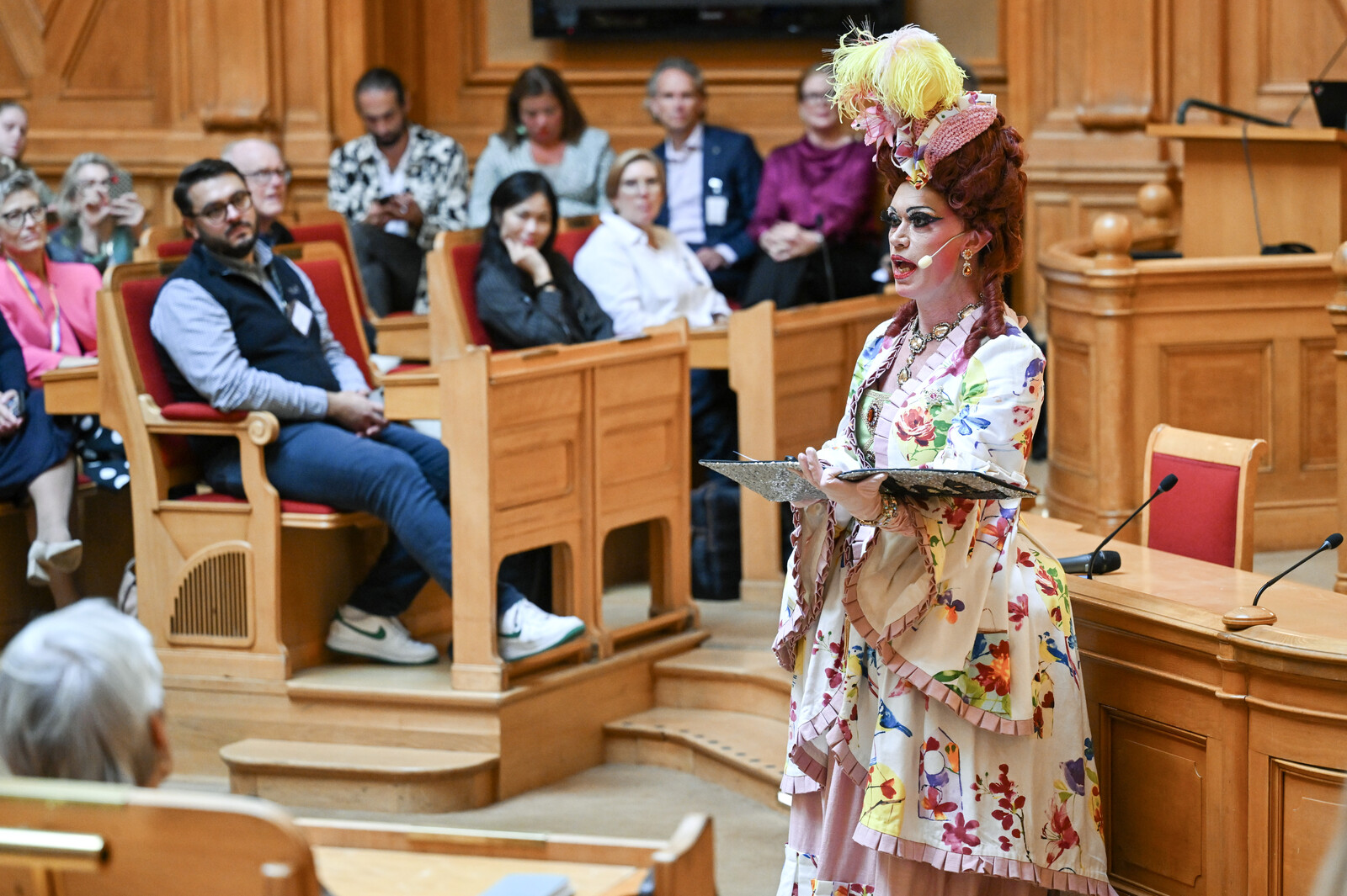 Drag Queen Inga Tvivel reads Fairy Tales in Parliament | Sweden Herald