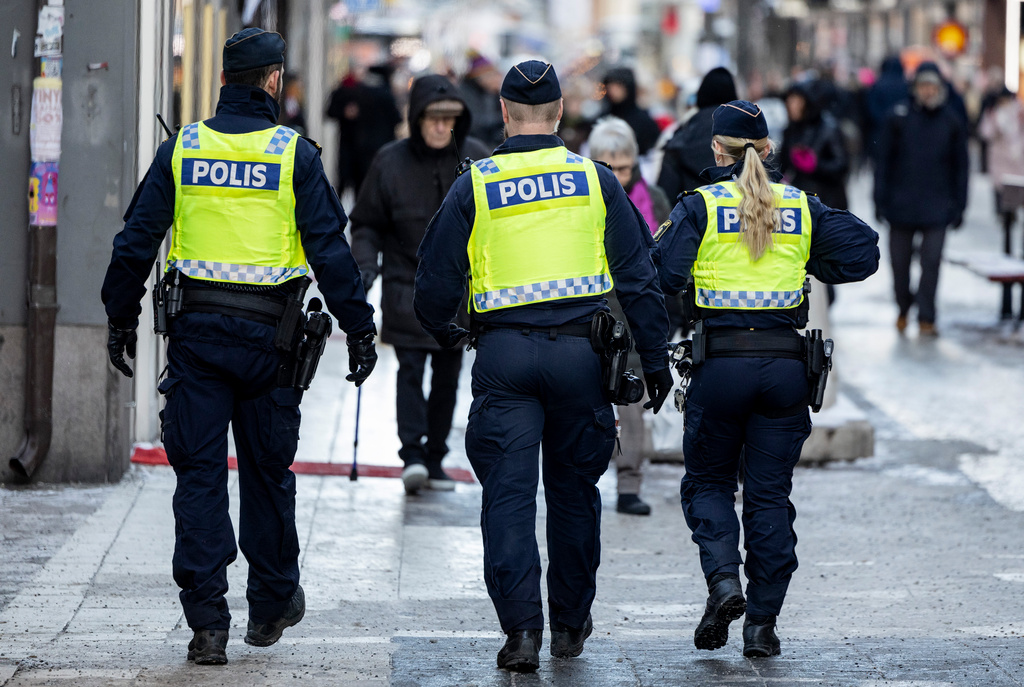 Swedish police may start patrolling in Norway | Sweden Herald