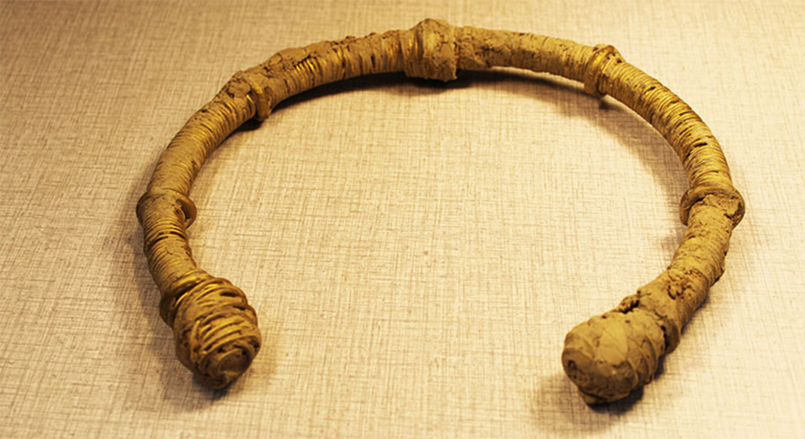 The Gold Find – "Sensational" Neck Ring | Sweden Herald
