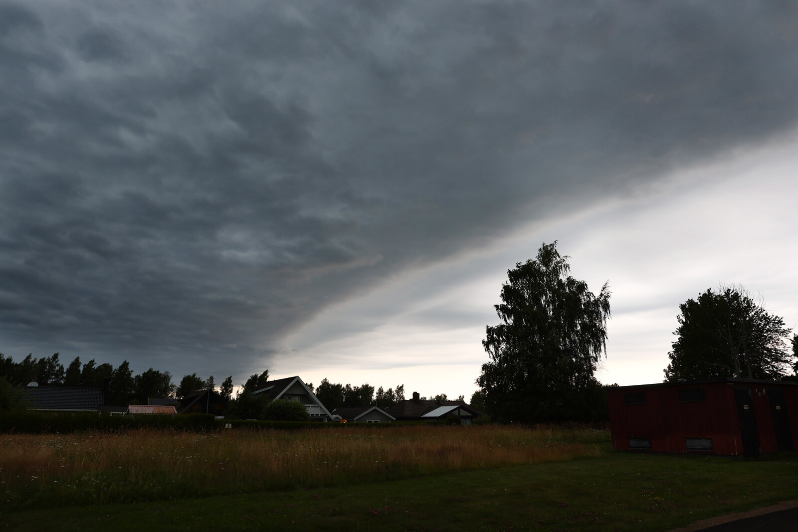 SMHI Issues Warning for Thunderstorms and Heavy Rain in Sweden | Sweden ...