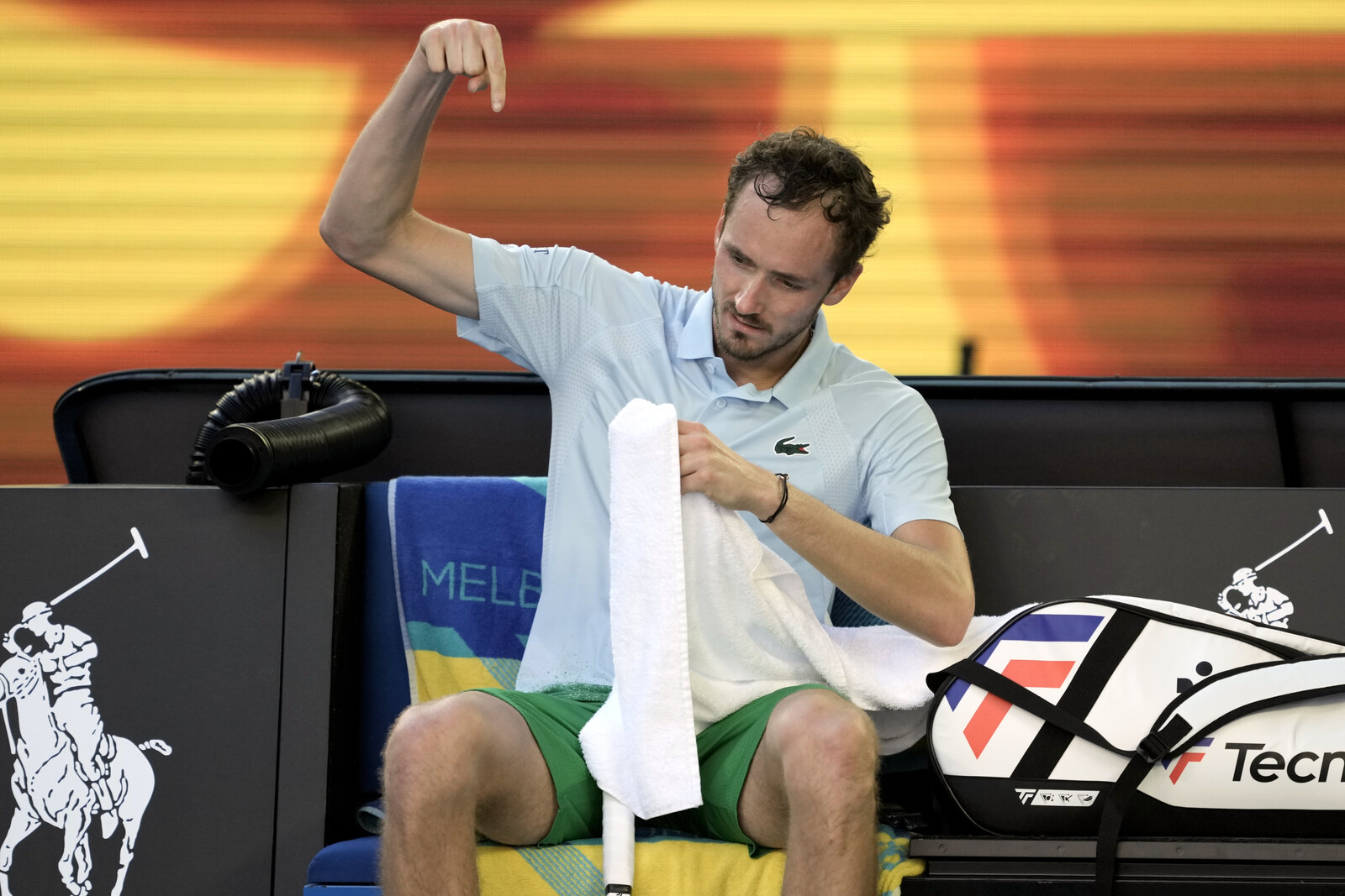 Medvedev's outburst: smashed racket and camera | Sweden Herald