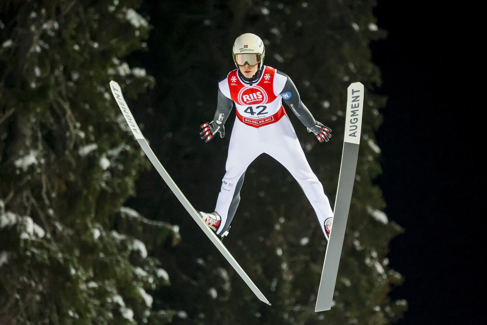 Norwegian Ski Jumper Disqualified Over Suit Size at World Cup Finals ...