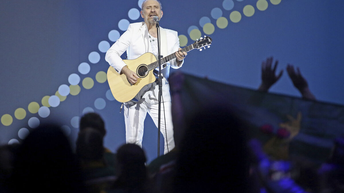 Men at Work singer Colin Hay roars against March for Australia's use of ...