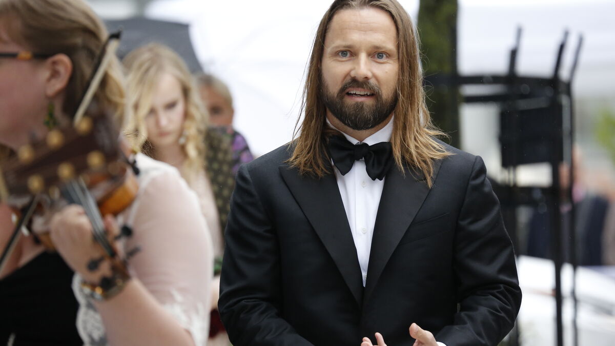 Max Martin Nears Paul McCartney's US Chart Record with Swift Hit ...