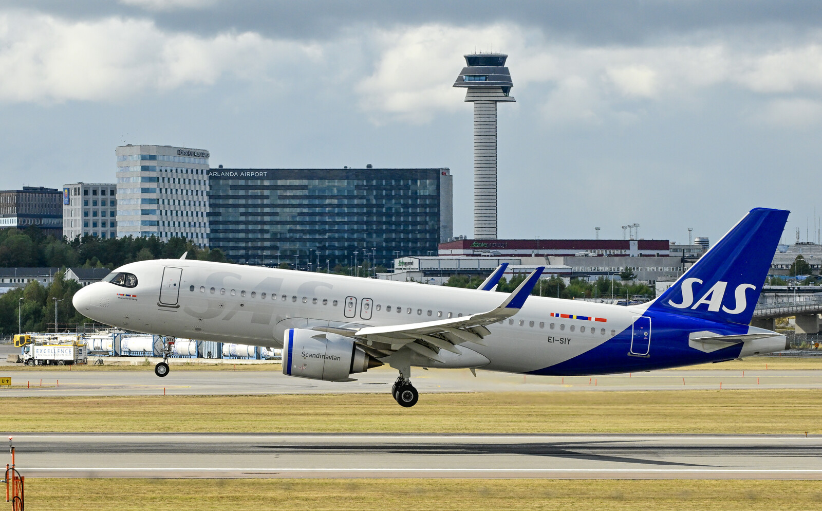 SAS Ends 24-Hour Free Cancellation for Most Flights | Sweden Herald