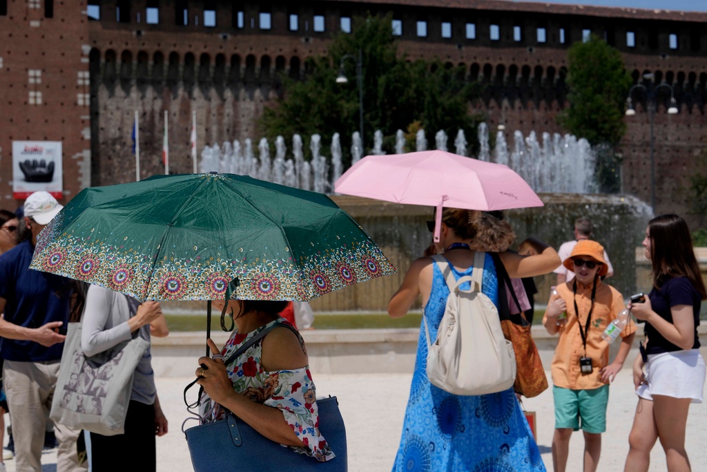 "Scorching Heat" Across Europe | Sweden Herald