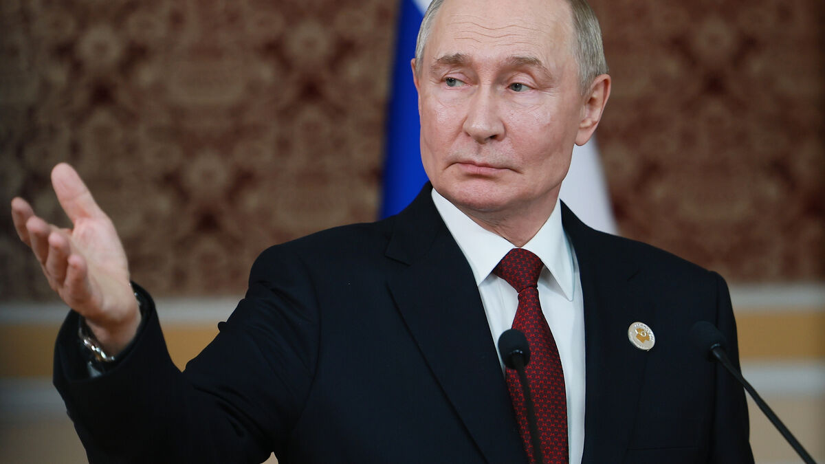 Viral Russian Singer Arrested for Leading Protest Song Against Putin ...