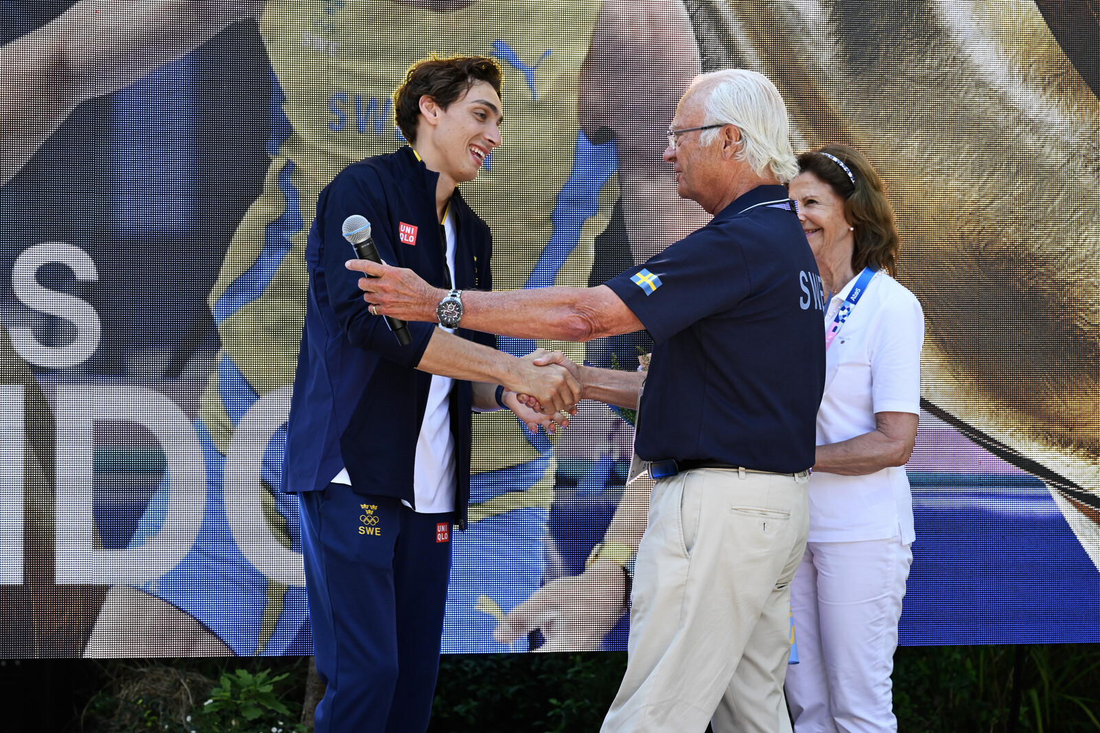 Duplantis receives medal from the King | Sweden Herald
