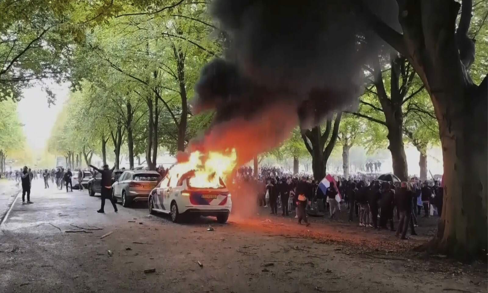 30 Arrested After Violent Riots in The Hague | Sweden Herald