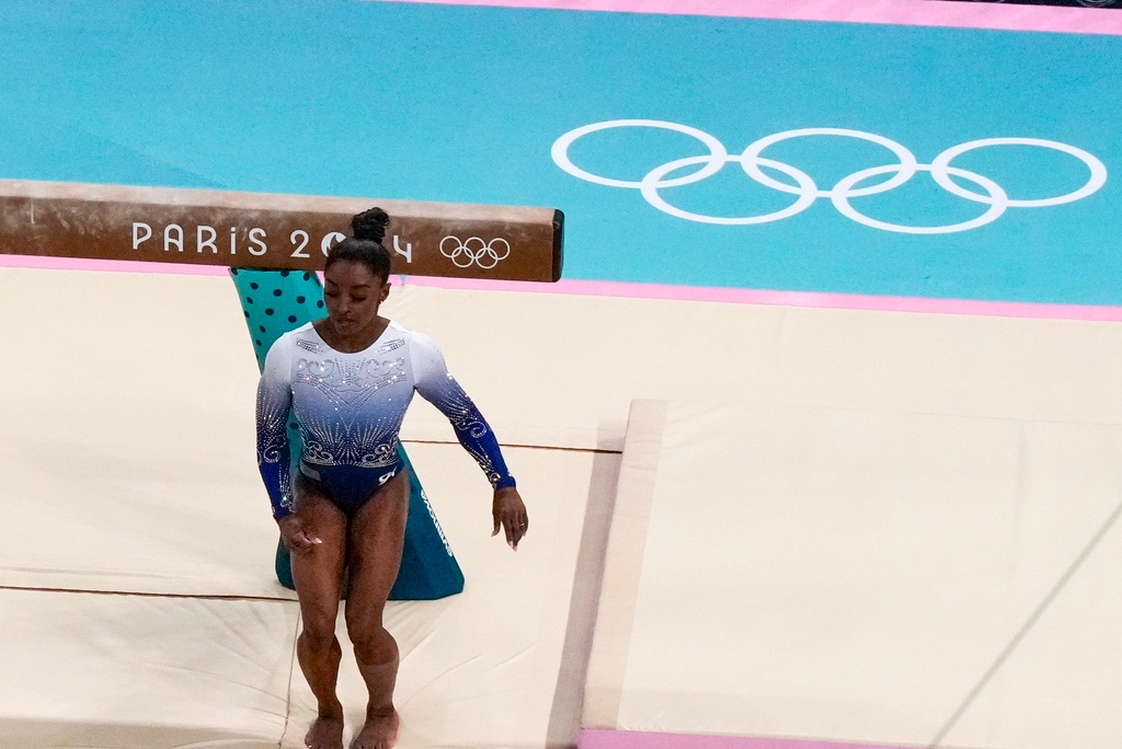 Biles followed up the fall with a silver medal | Sweden Herald