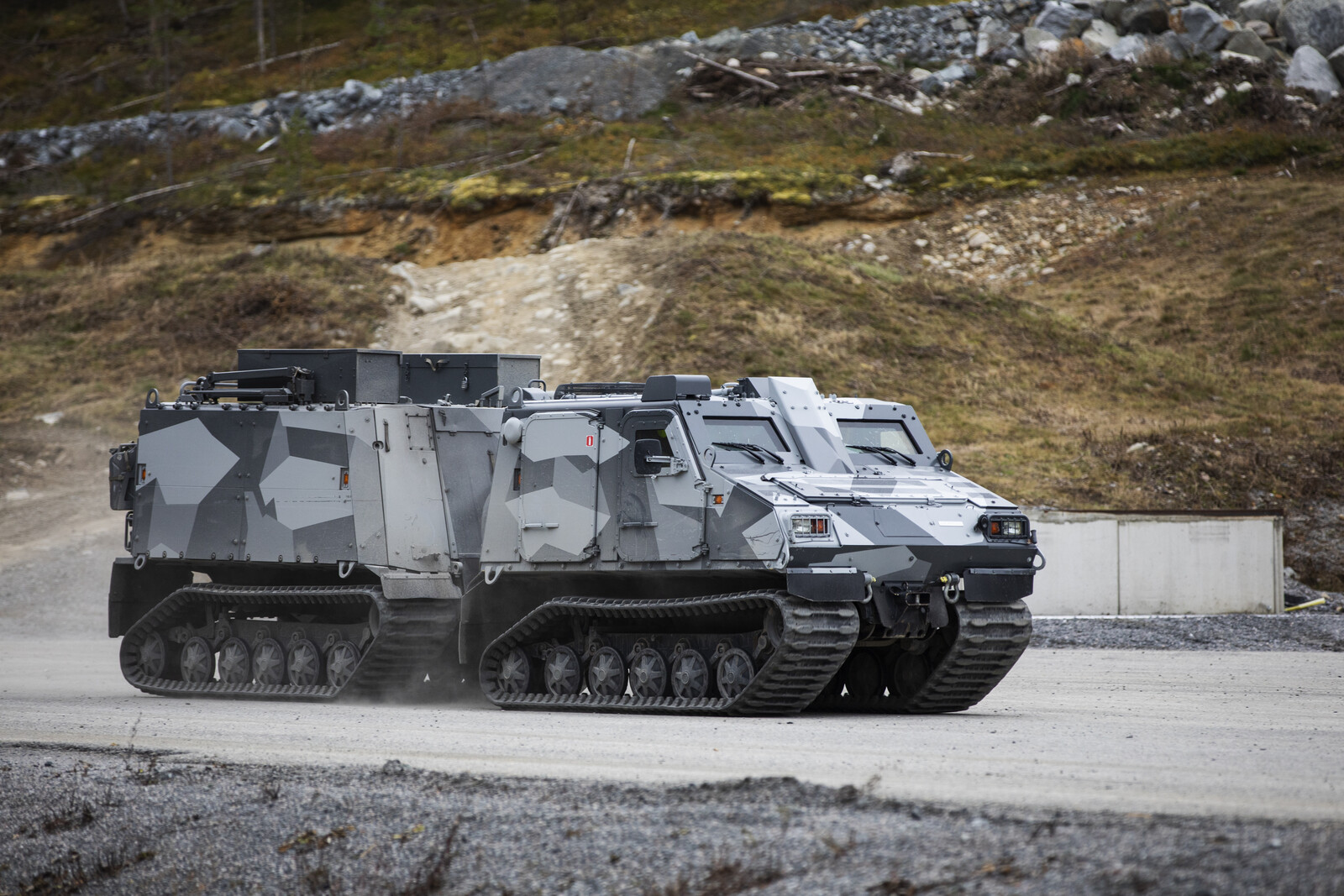 Hägglunds Nears Tracked Vehicle Deal with Indian Army | Sweden Herald