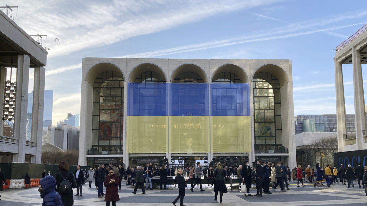 Heavy cuts at the Metropolitan Opera to shore up its finances | Sweden ...