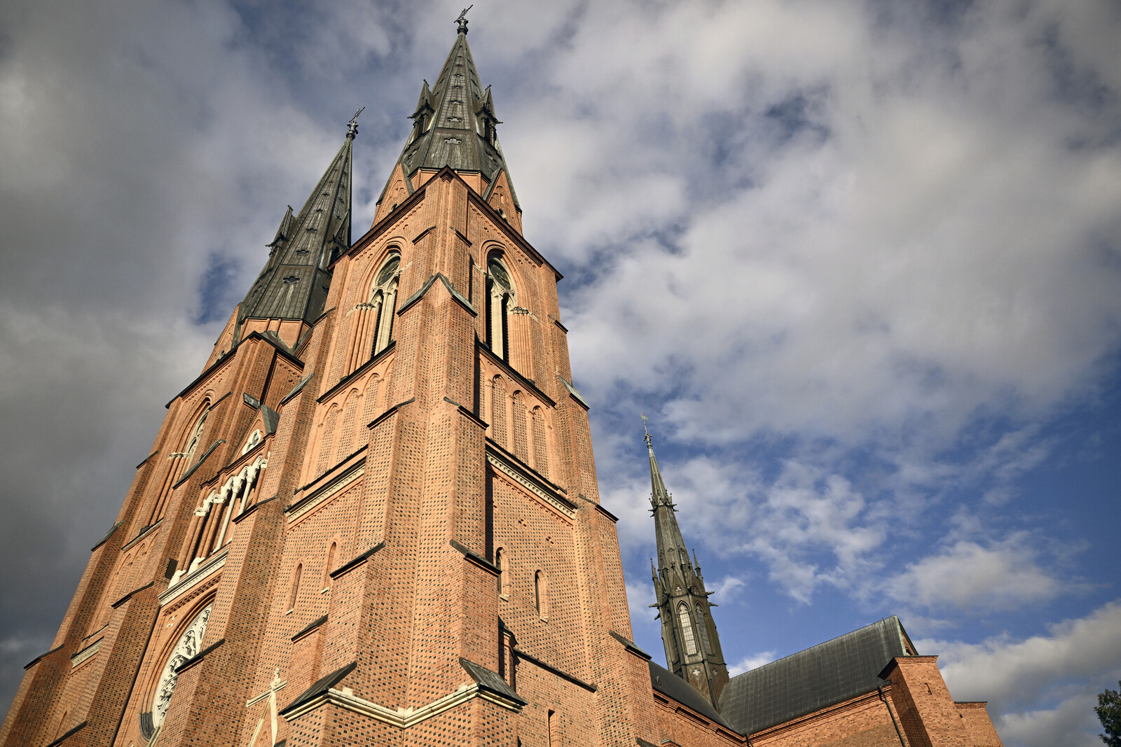 Swedish Church's Timely Share Sale Shields Assets from Market Plunge ...
