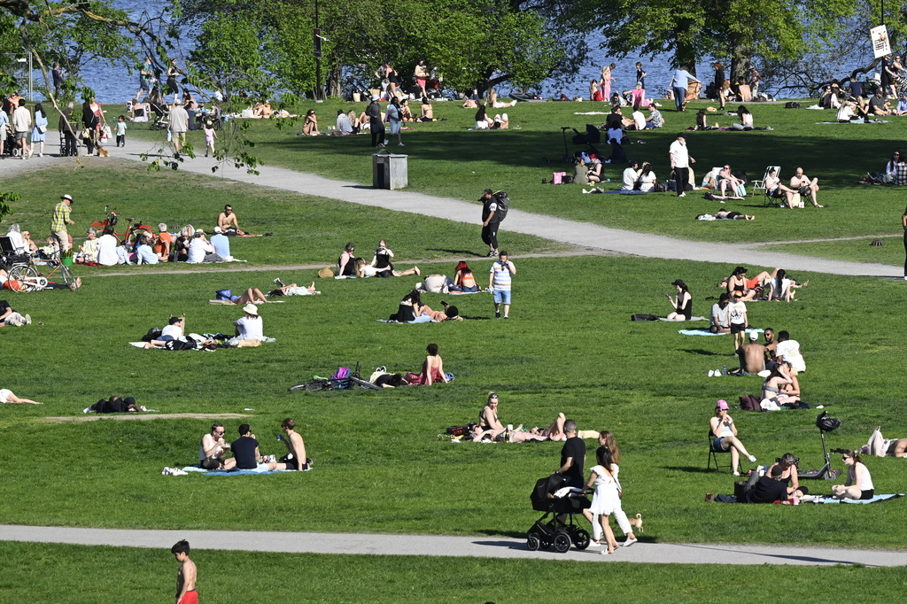 Expert: How to protect yourself from the heat | Sweden Herald