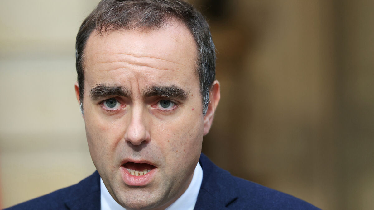 France Unveils New Government as Macron Faces Political Challenges ...