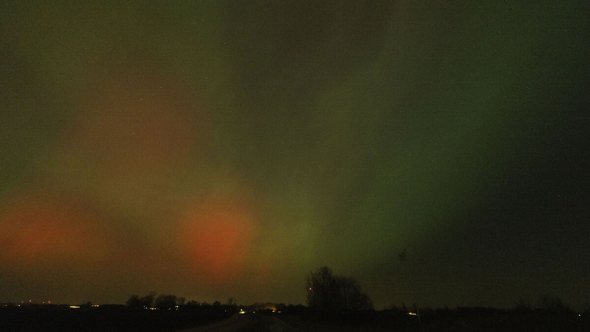 Largest solar storm in 20 years underway, great chance to see the ...