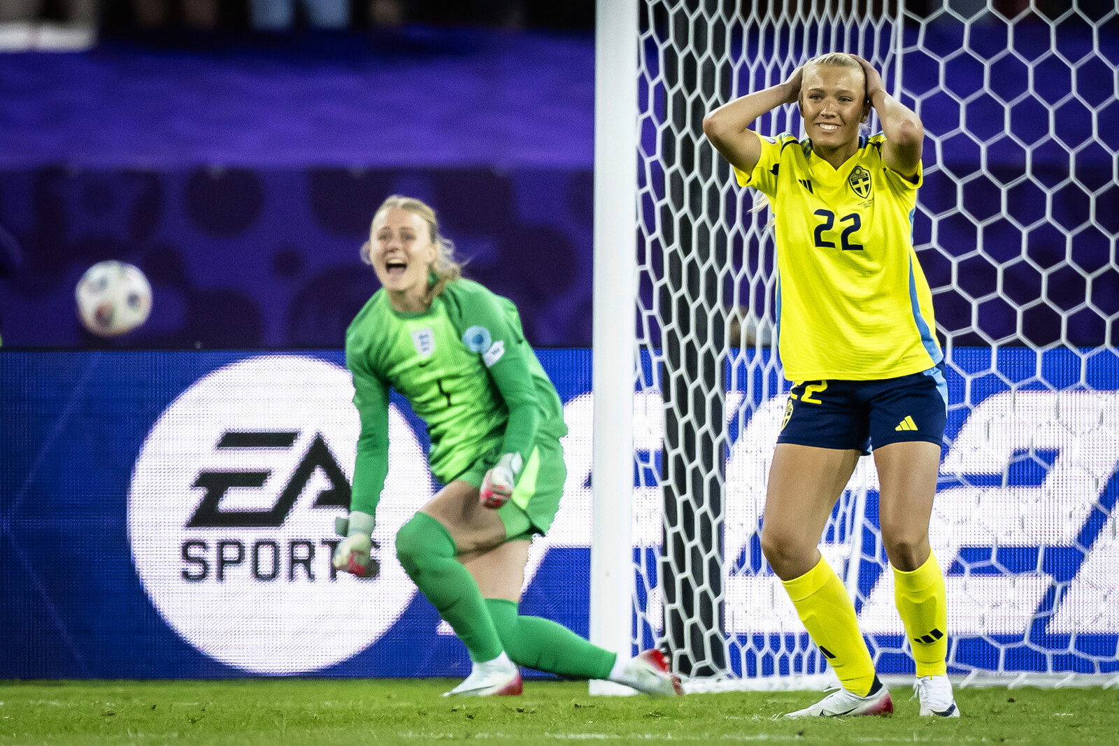 Swedish Team Supports Smilla Holmberg After Penalty Miss Against ...