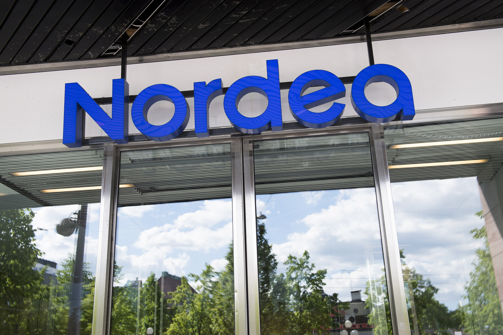 After several hours of downtime: Nordea's problem solved | Sweden Herald