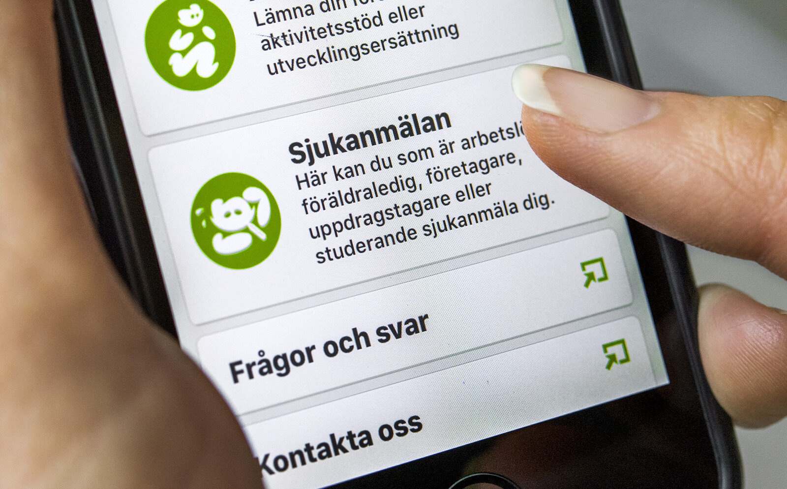 Gender Gap in Sick Leave: Women Face Double Workload Challenges ...