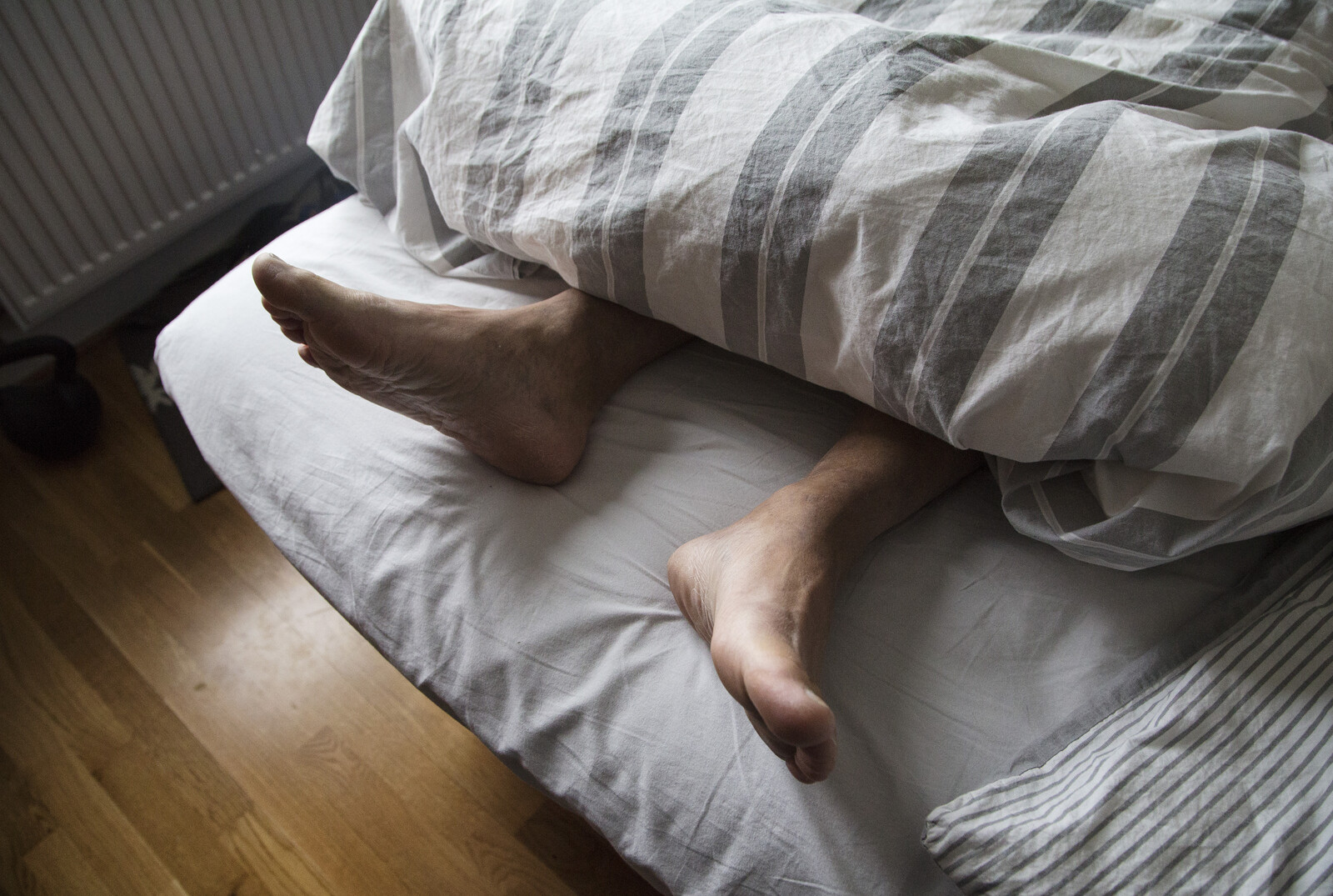 Swedes, Germans, and Americans Lead in Snooze Button Use, Study Finds ...