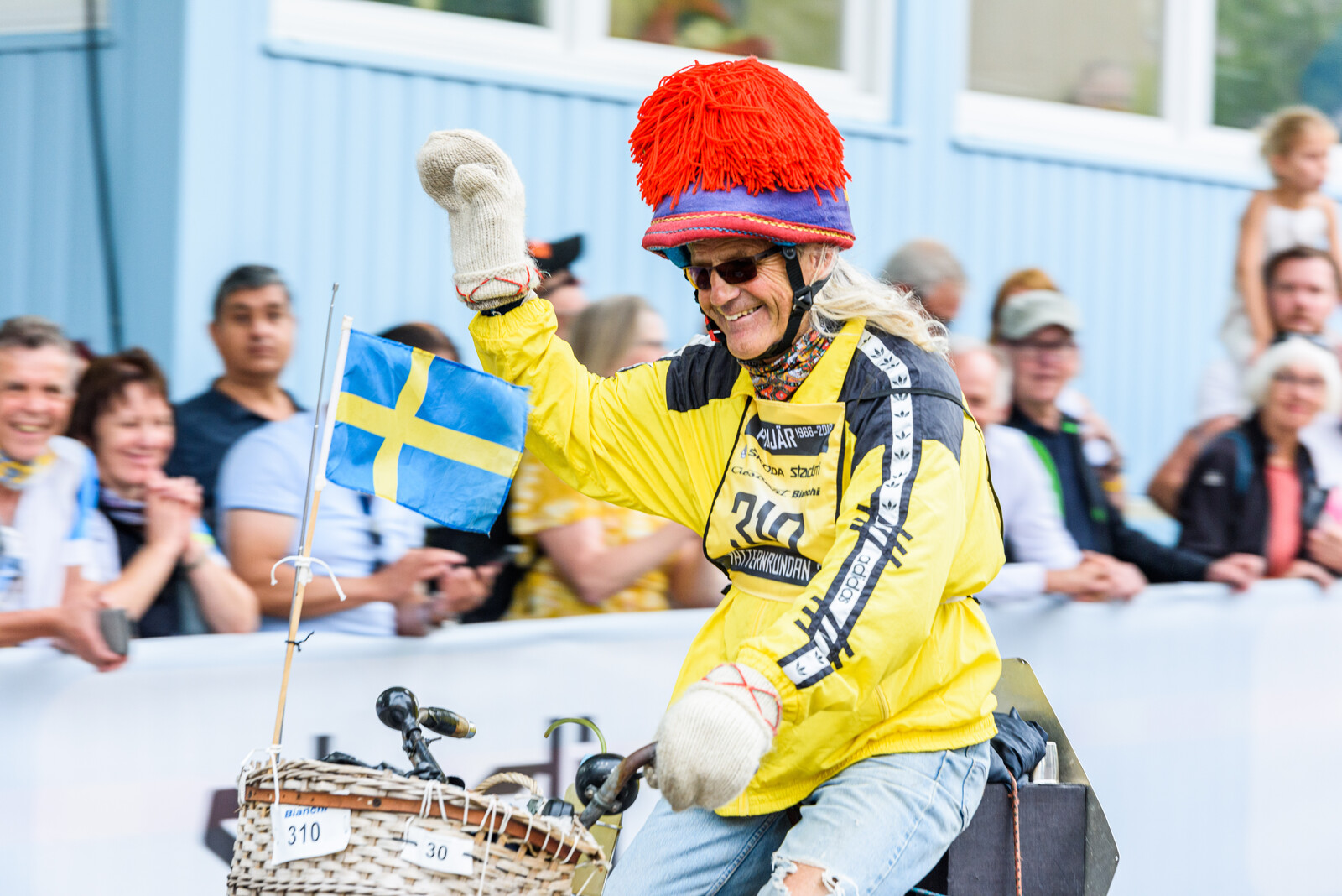 Cycling Legend Stig Johansson Tackles 60th Vätternrunda in Unique Style ...