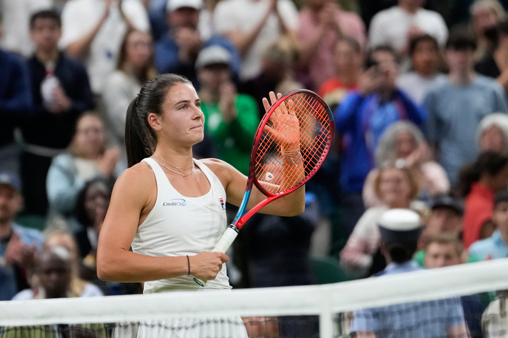 World number two out after loss in two straight sets | Sweden Herald