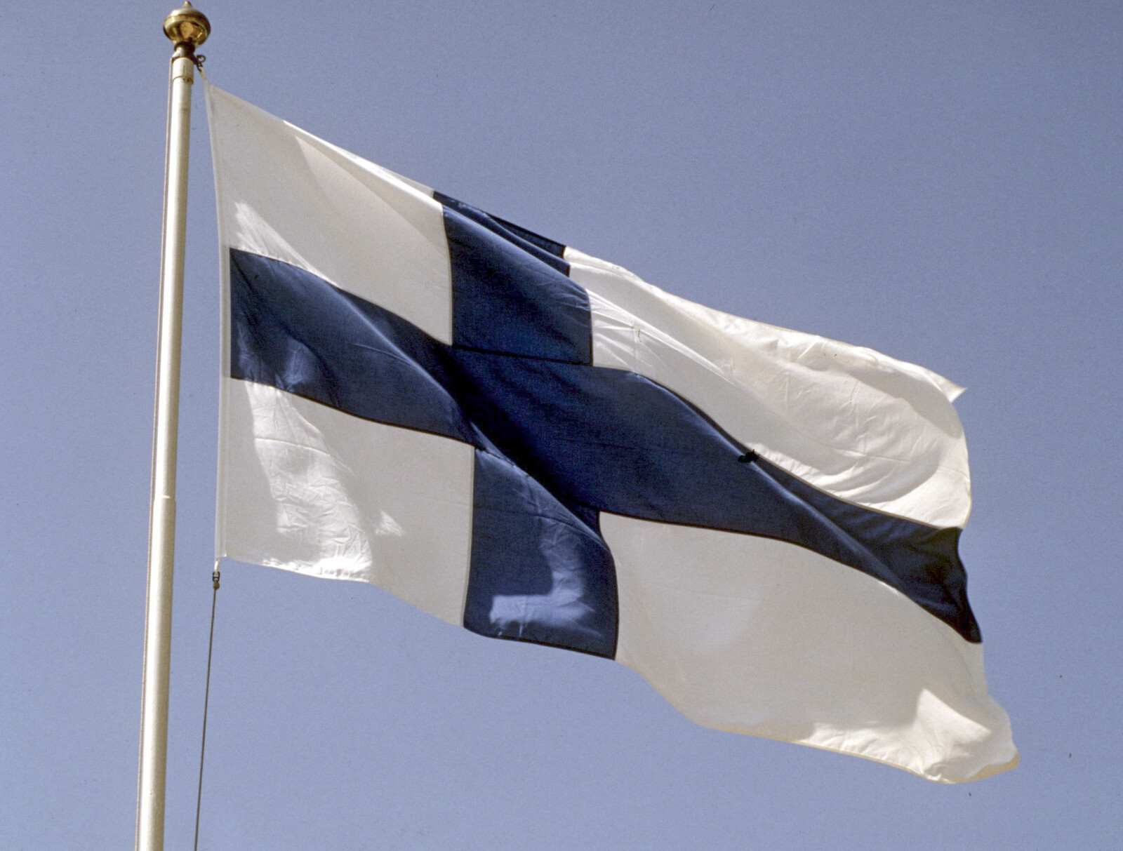 Finland Raises Flags to Honor WWII Evacuees | Sweden Herald
