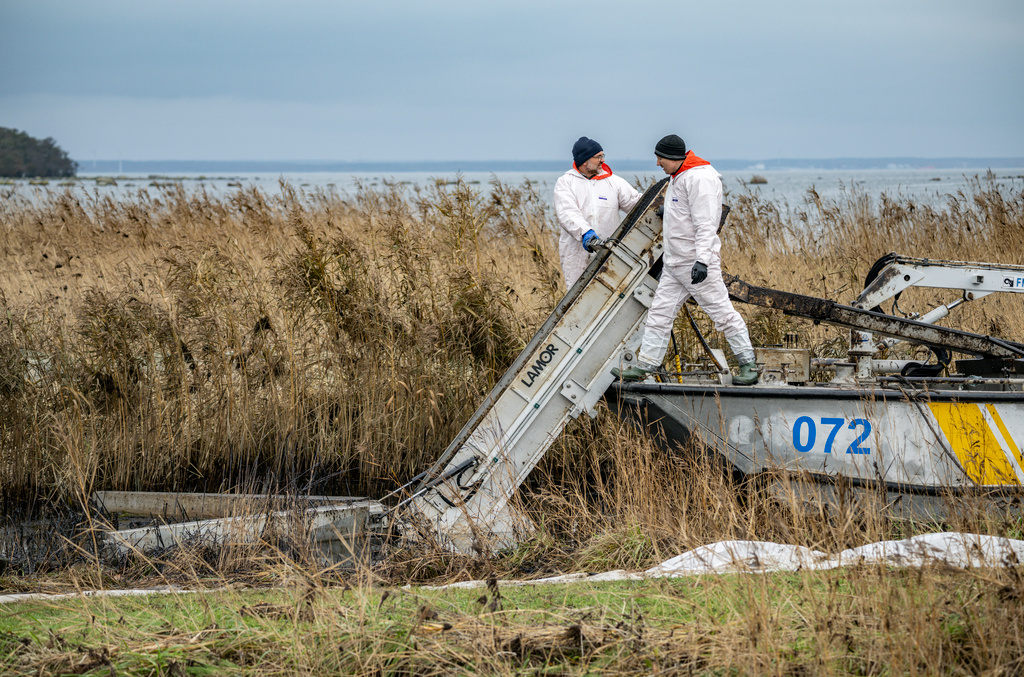 Farmers compensated after oil disaster | Sweden Herald