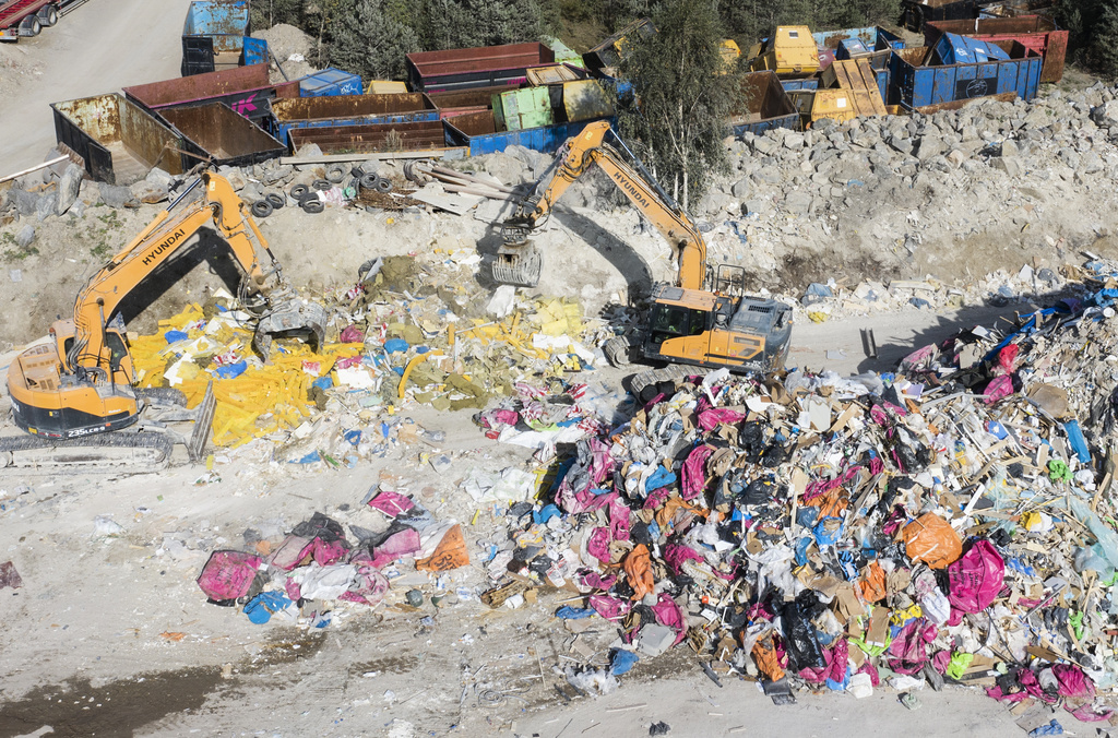 "Trash Queen" at the Center of Historic Environmental Scandal | Sweden ...