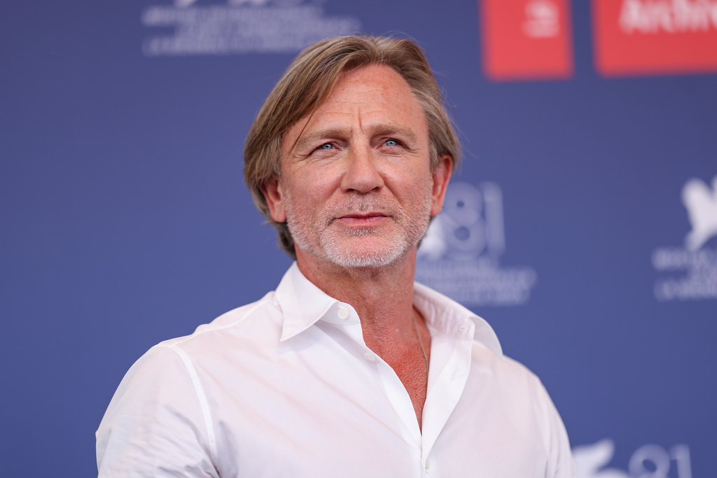 Daniel Craig – from macho-Bond to LGBTQ+ person | Sweden Herald