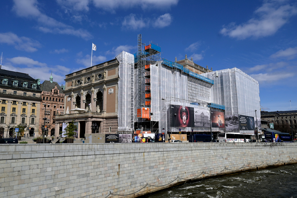 Smoke at the Opera came from an open fireplace | Sweden Herald