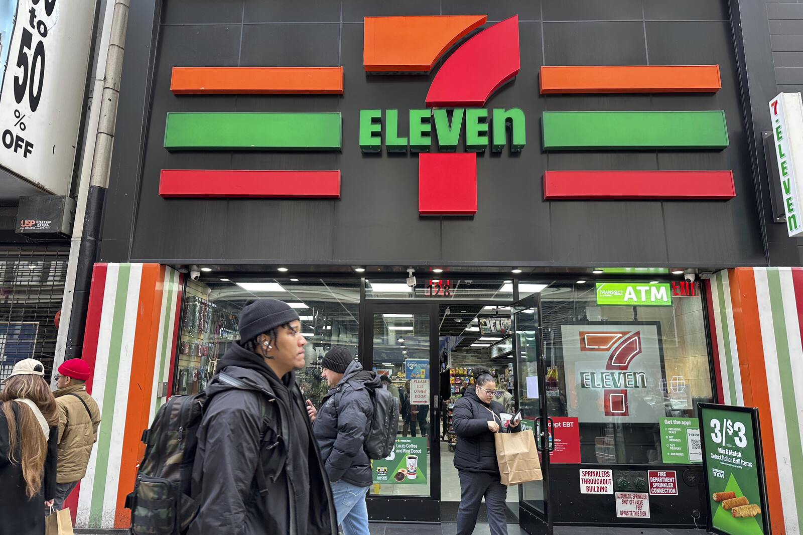 New Billion-Dollar Bid for 7-Eleven Store Owner | Sweden Herald