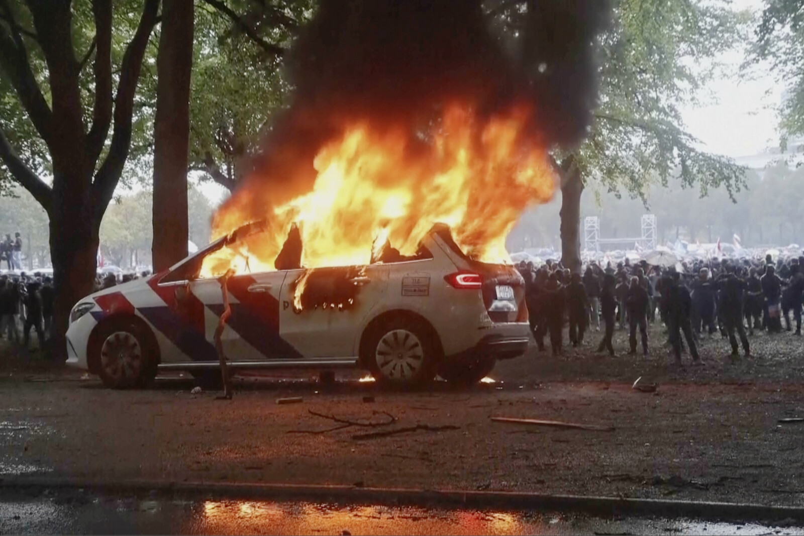 Riots Erupt at Right-Wing Extremist Rally in The Hague | Sweden Herald