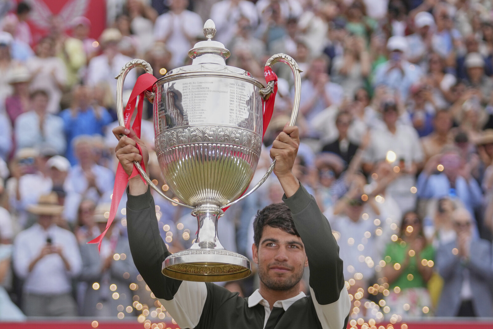 Alcaraz Triumphs in London Ahead of Wimbledon 2025 | Sweden Herald