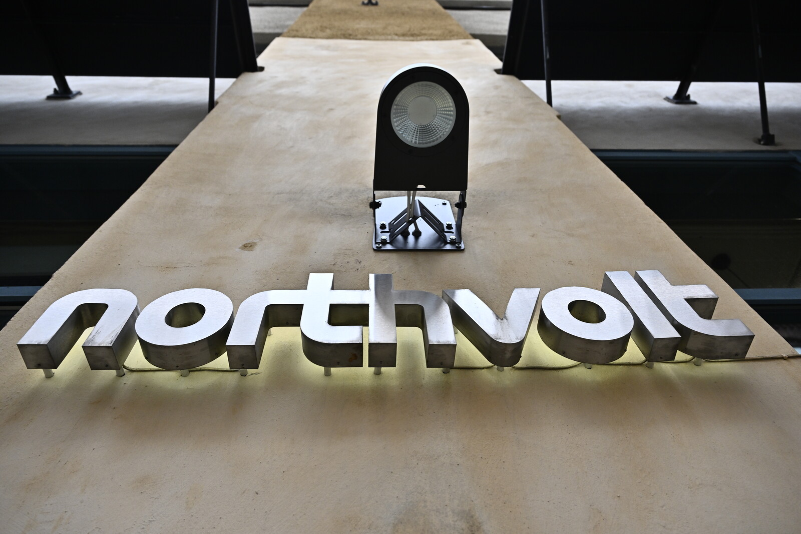 Moderate Party Criticizes AP Funds' Investment in Northvolt | Sweden Herald