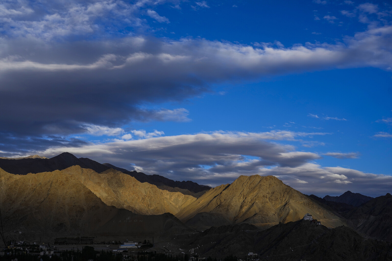 Missing clouds may be behind mysterious warmth | Sweden Herald