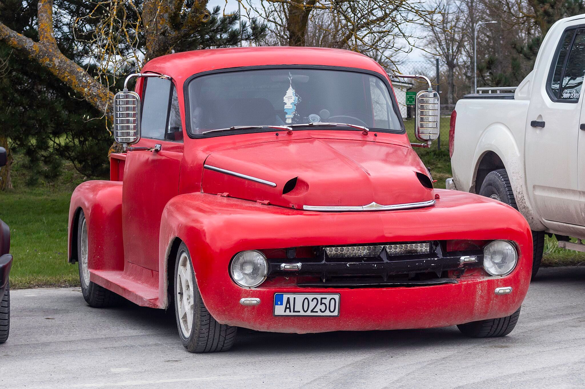 Slowing down in traffic? EPA/A-tractors on the move | Sweden Herald