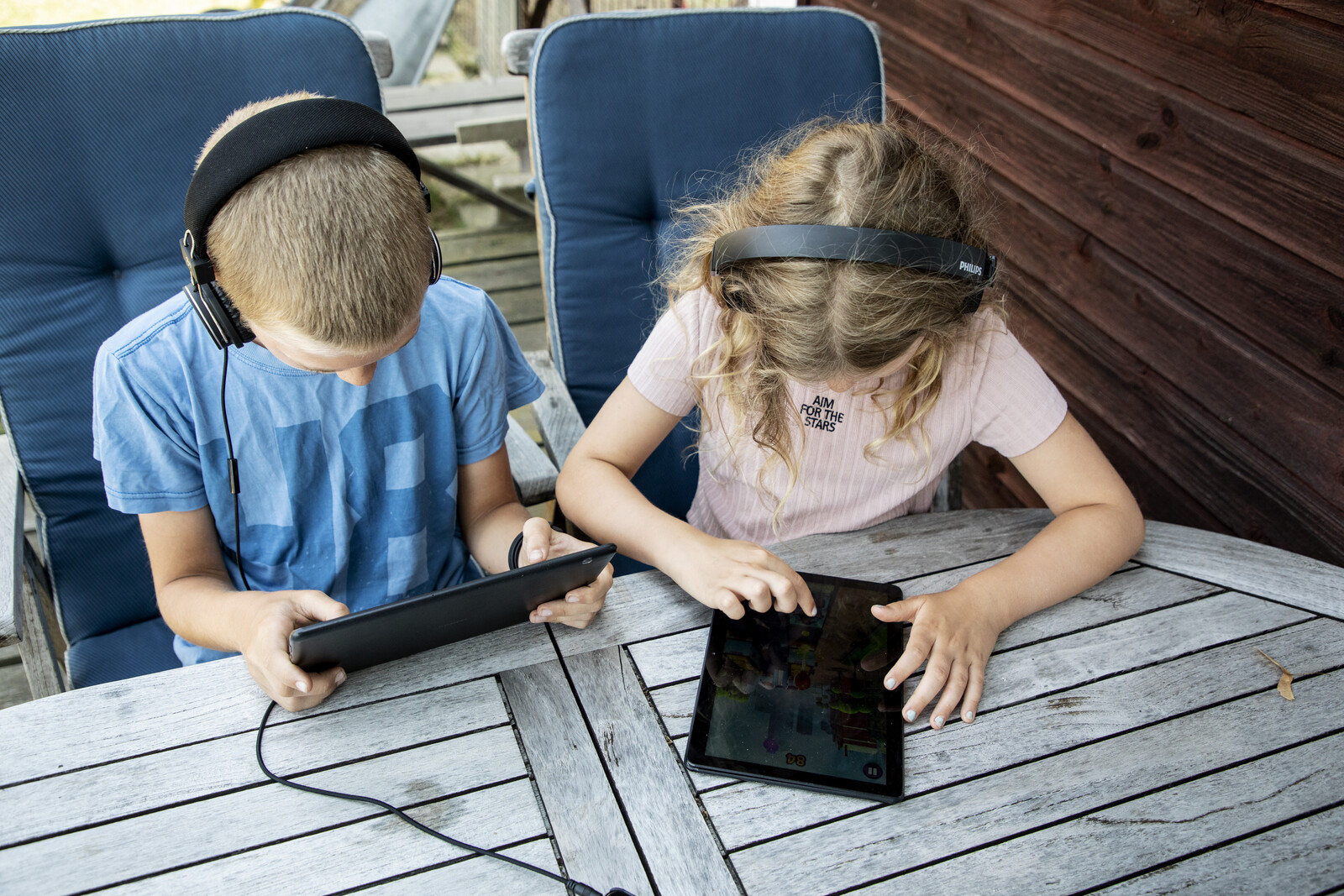 Study: Negative Impact of Excessive Screen Time | Sweden Herald