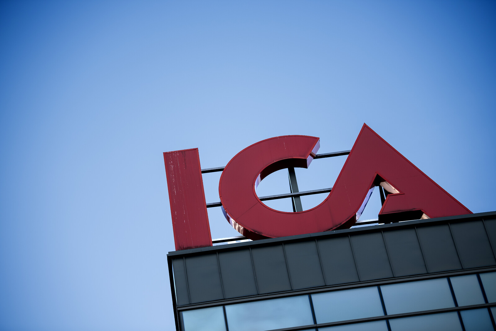 Ica recalls cheese wrap – may contain celery | Sweden Herald