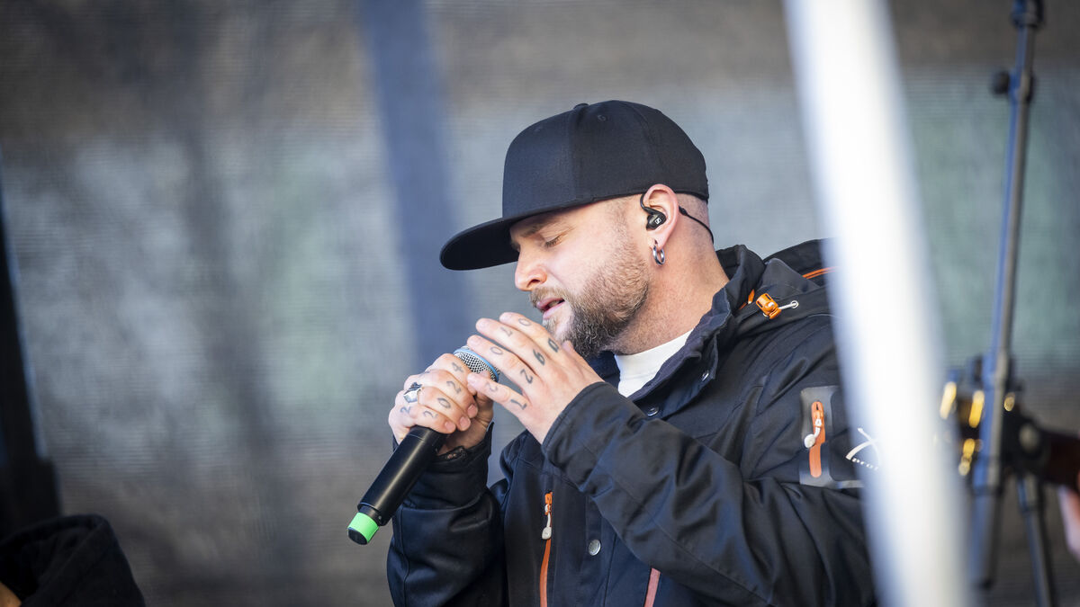 Smash Into Pieces singer ill, misses Melodifestivalen rehearsal ...