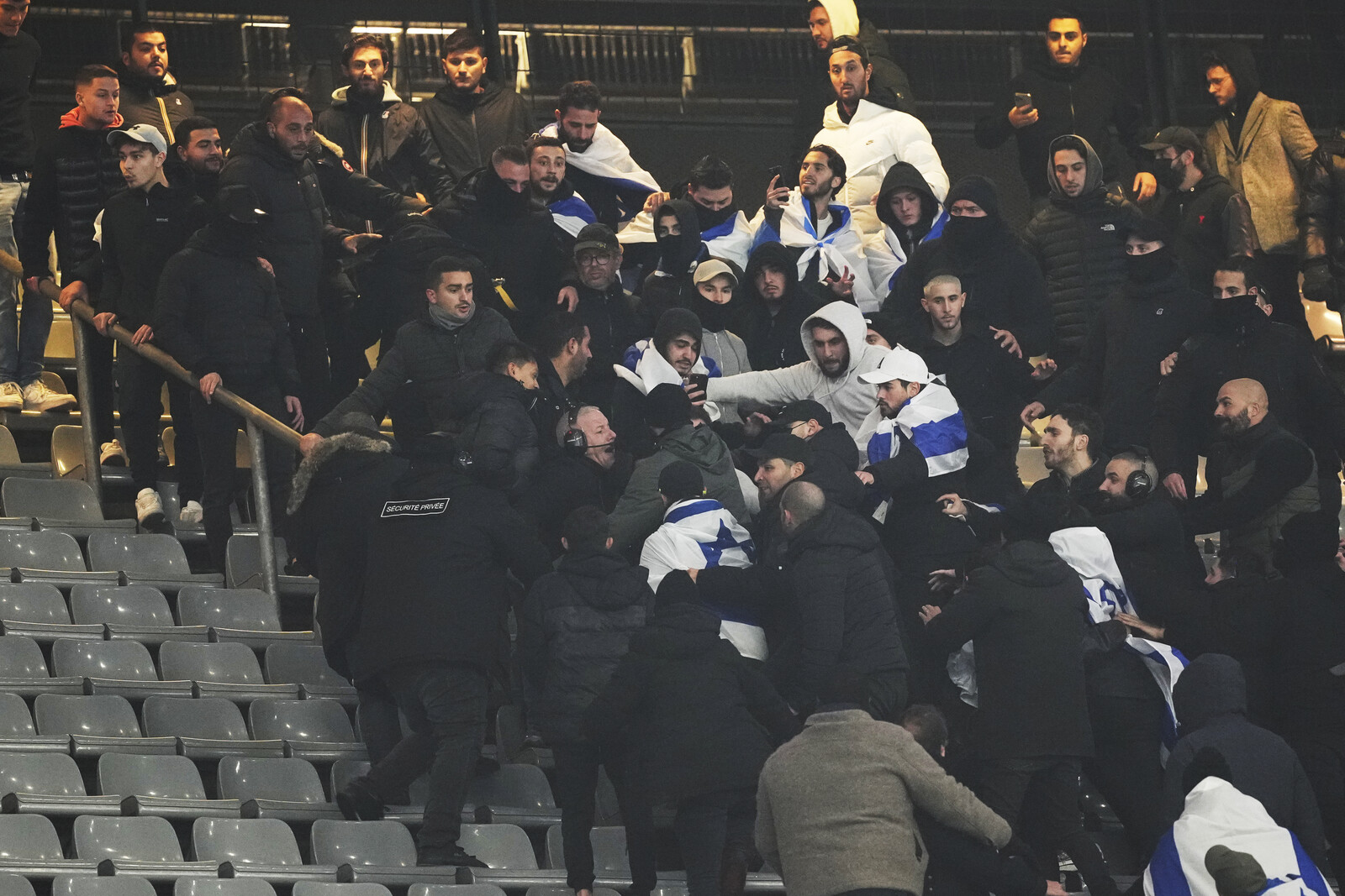 Riot and Stand Chaos at Israel's Match in Paris | Sweden Herald