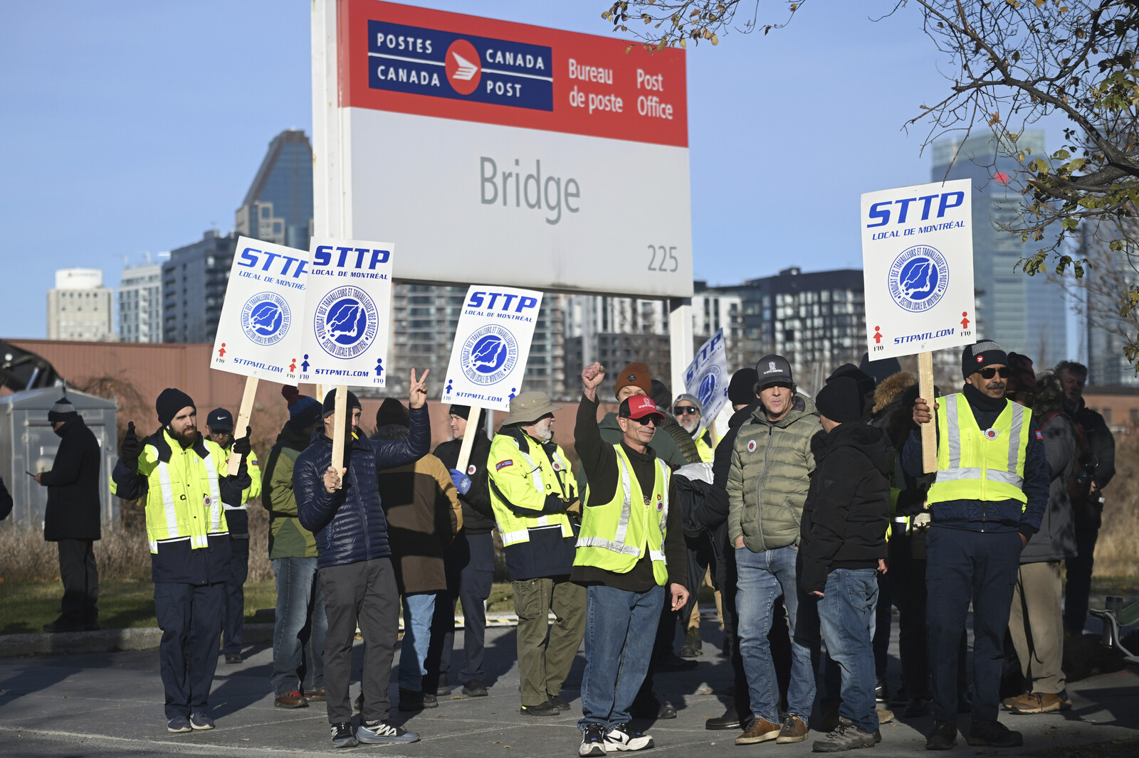 Postal Strike in the Middle of Canada's Christmas Chaos | Sweden Herald
