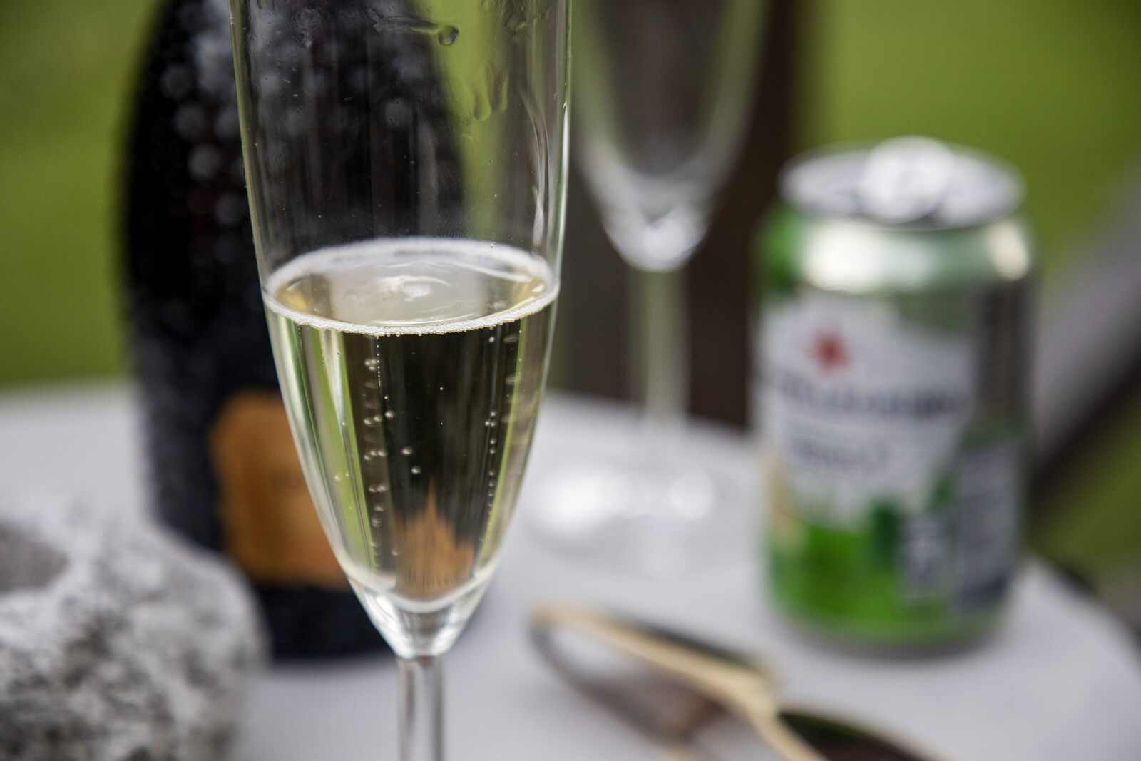 Minimal Alcohol Consumption Linked to Increased Dementia Risk | Sweden ...