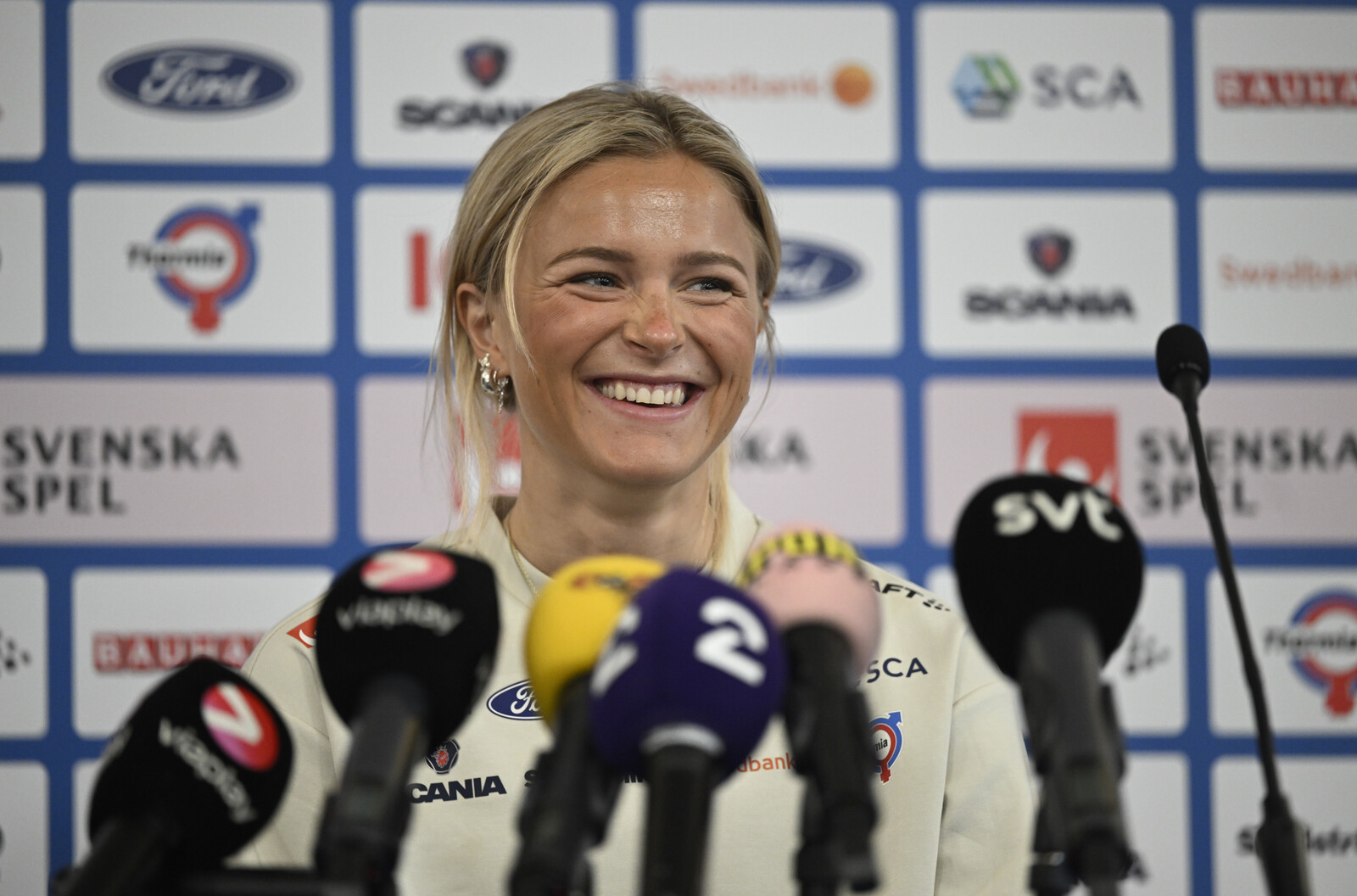 Frida Karlsson's Game-Changing Ski Technique Stuns Experts | Sweden Herald