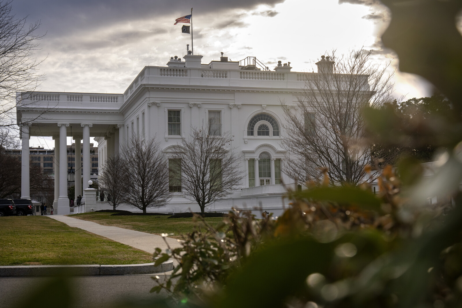 Secret service shot man near the White House | Sweden Herald
