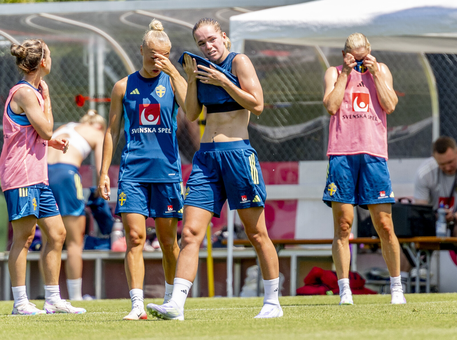 Record Heat Challenges Swedish Team Ahead of European Championship ...