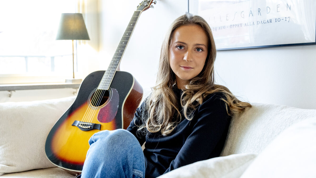 Tinder challenge: Max one hour of screen time a day | Sweden Herald