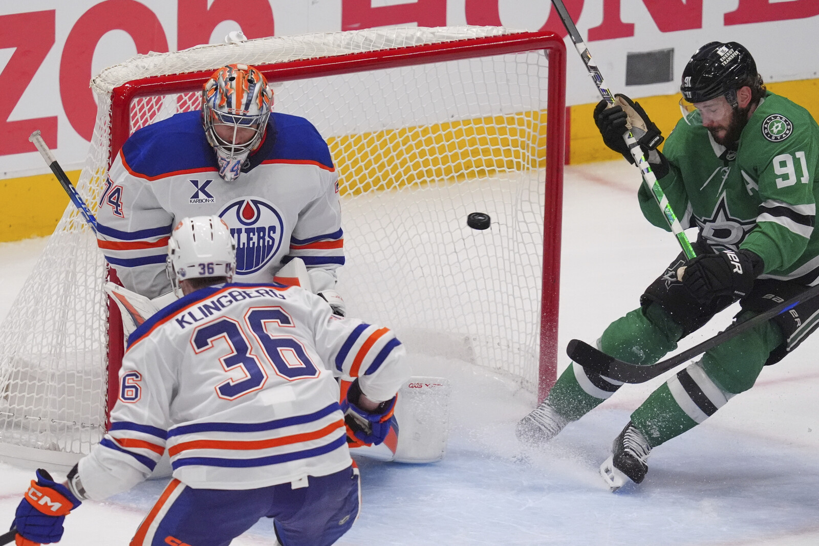 Dallas Overcomes Edmonton with Three Goals in Six Minutes in Stanley ...