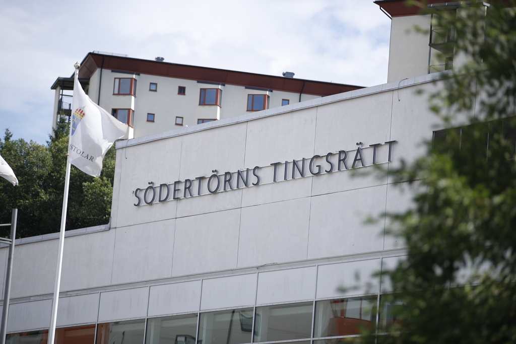 Eight charged with extortion against former stock exchange CEO | Sweden ...